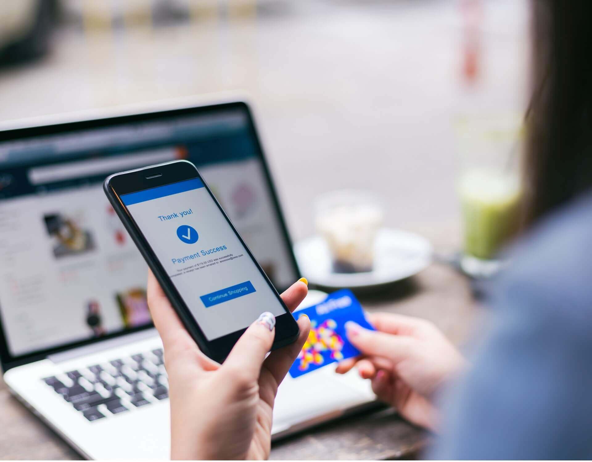 Digital-first banking: the best of both worlds | IDEMIA