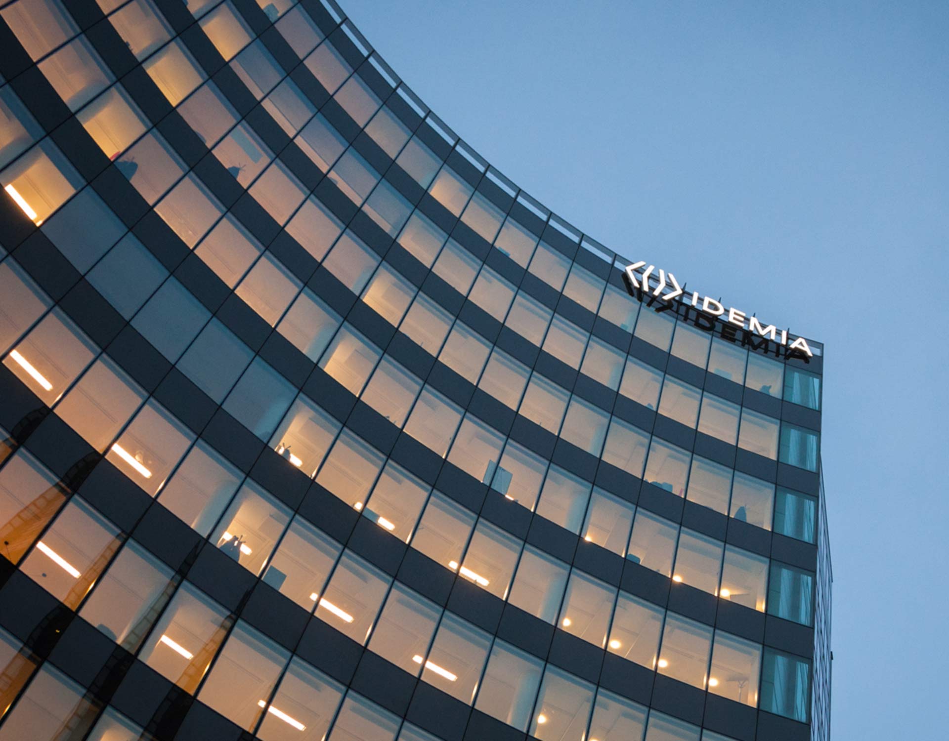 Investors – Our market, performance and governance | IDEMIA